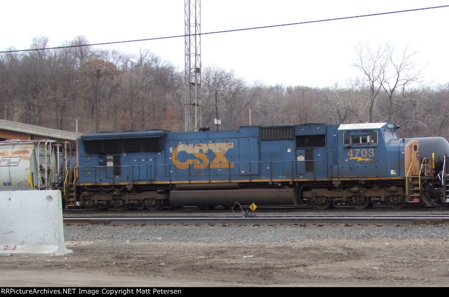 CSX 4703